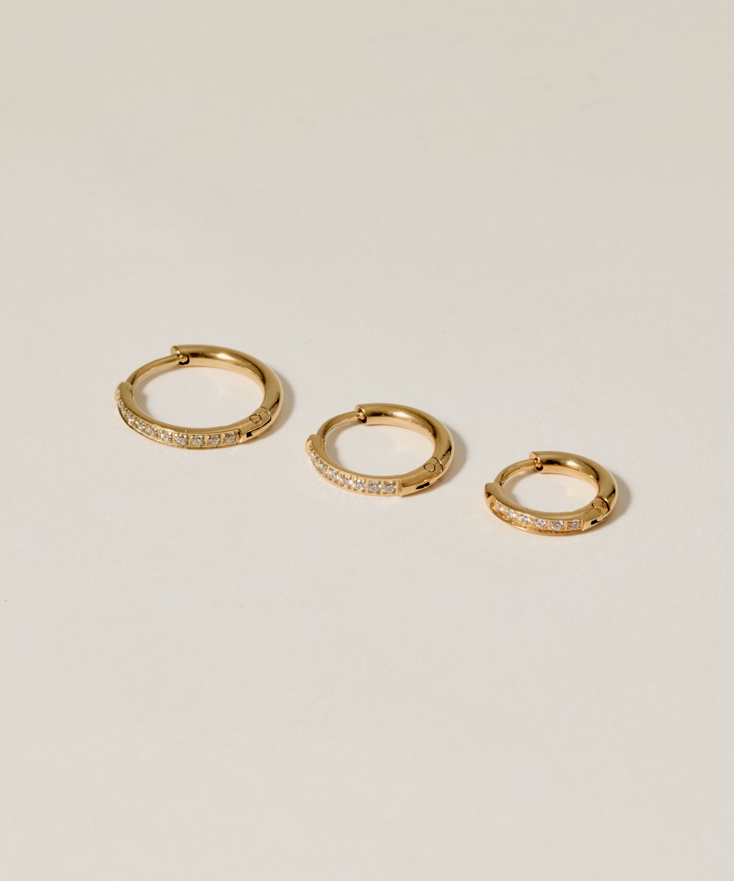 CZ Hinged Hoop Pierce[Stainless] | 大人の毎日使えるピアス通販ショップ - novice（ノーヴィス）