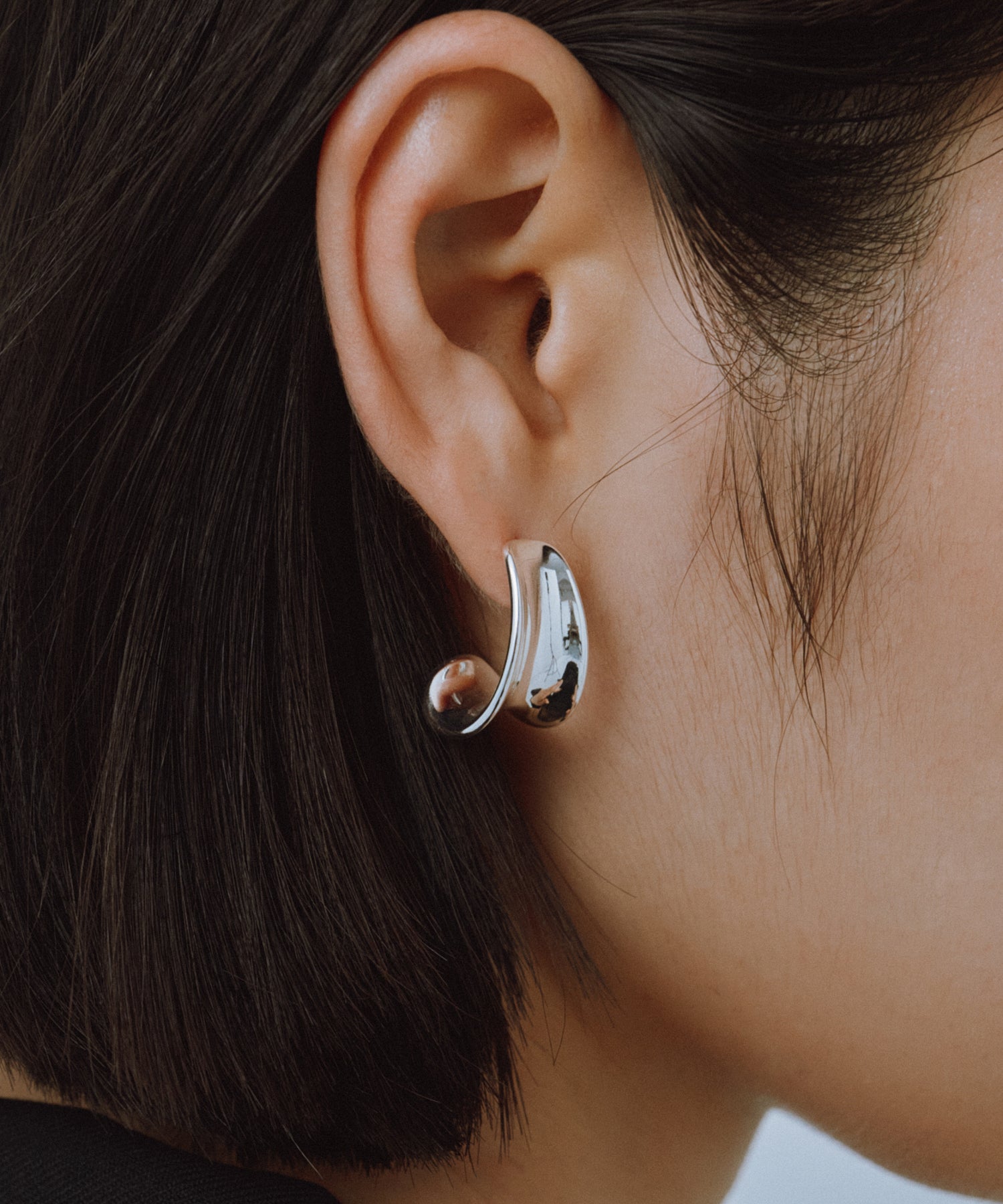 Reverse Round Pierce[Stainless] | 大人の毎日使えるピアス通販ショップ - novice（ノーヴィス）